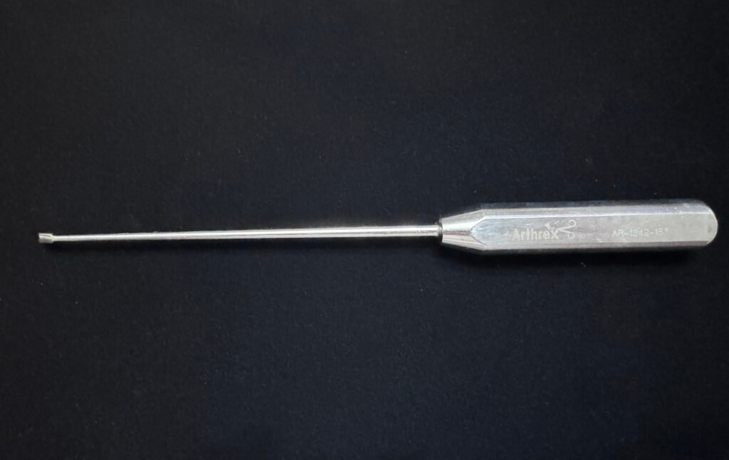 Arthrex AR-1342-15 Shoulder Tissue Elevator, 15° - Fast Surgical ...