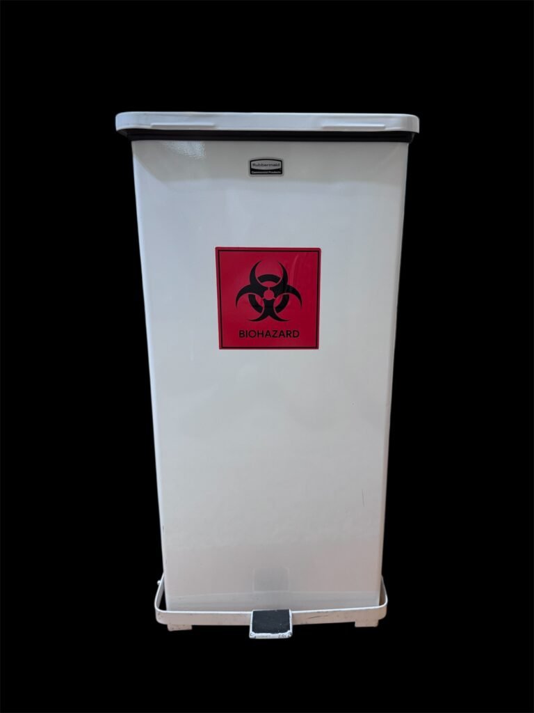 Rubbermaid FGST24EPLRD Commercial Products 24 Gal. Square Stainless ...