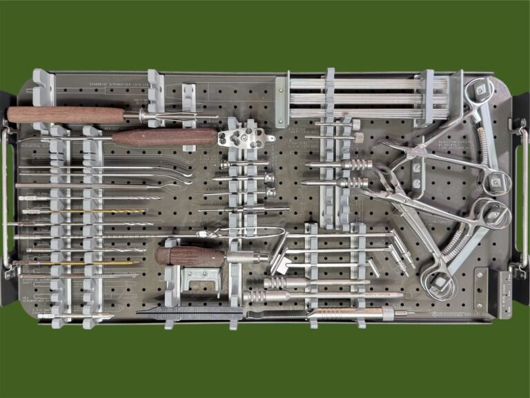 SYNTHES LCP Small Fragment Instrument and Implant Set - Fast Surgical ...